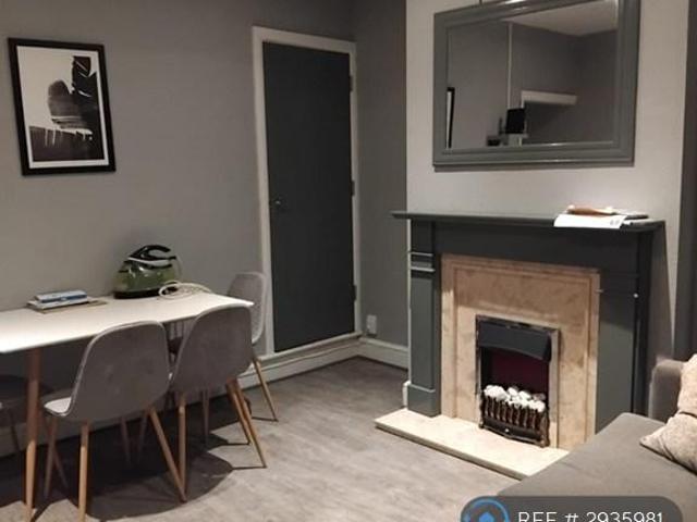 1 bedroom house share to rent