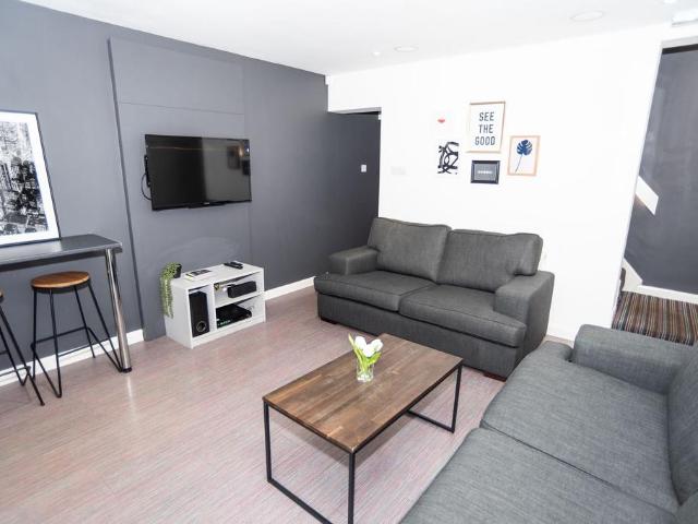 1 bedroom house share to rent