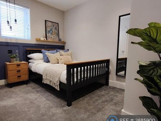 1 bedroom house share to rent
