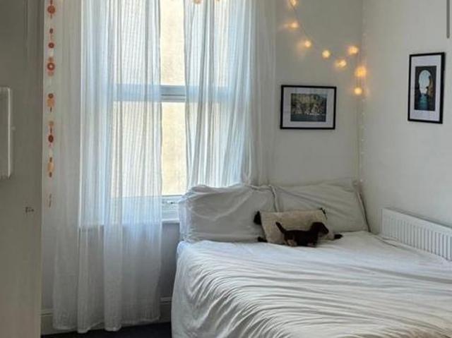 1 bedroom house share to rent