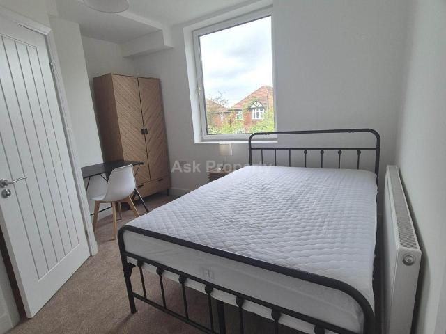 1 bedroom house share to rent