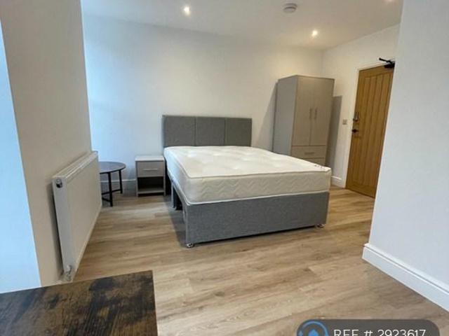1 bedroom house share to rent