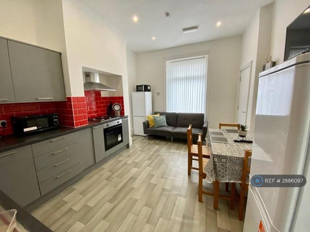 1 bedroom house share to rent