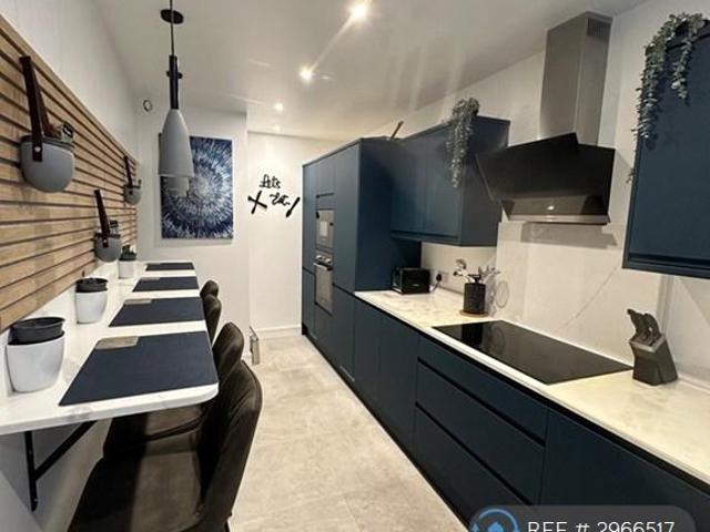 1 bedroom house share to rent