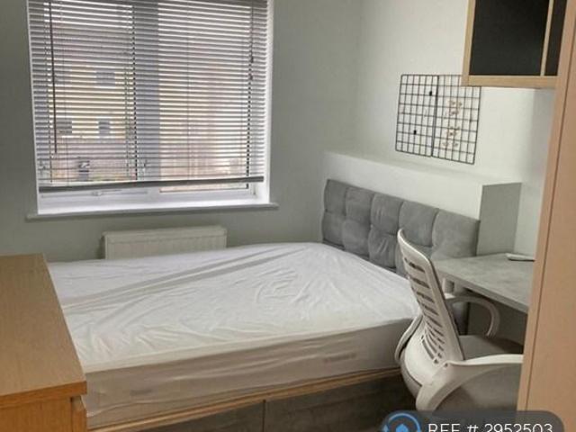 1 bedroom house share to rent