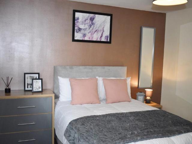 1 bedroom house share to rent
