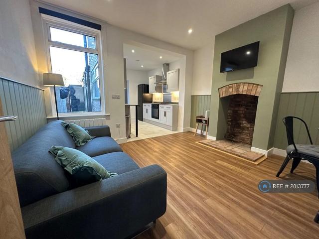 1 bedroom house share to rent