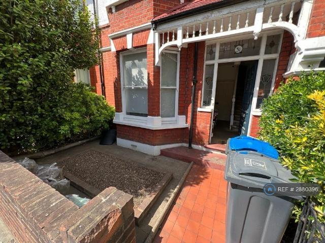 1 bedroom house share to rent