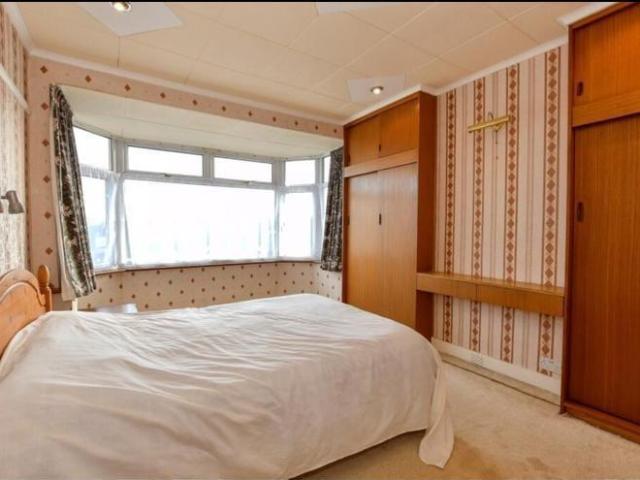 1 bedroom house share to rent