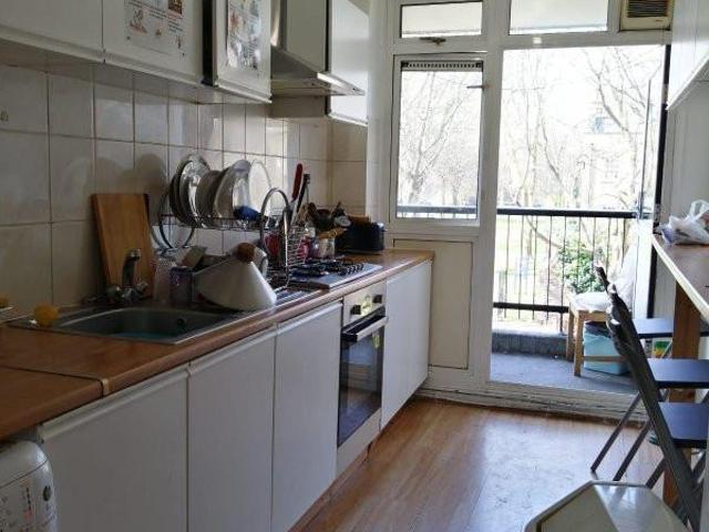 1 bedroom house share to rent