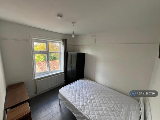 1 bedroom house share to rent