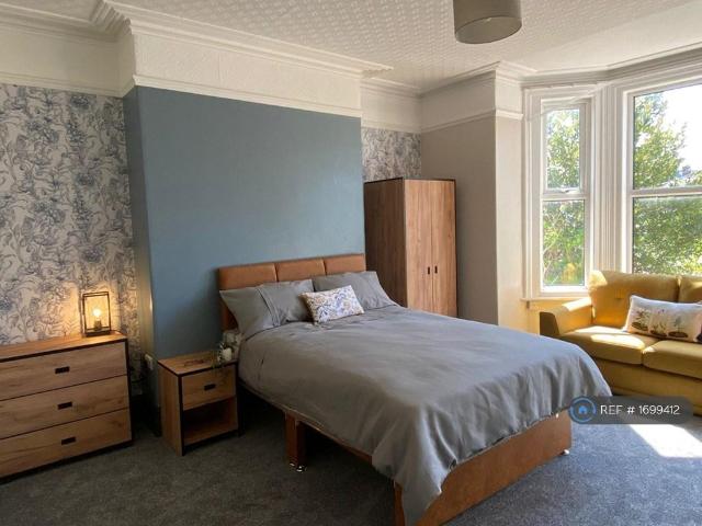 1 bedroom house share to rent