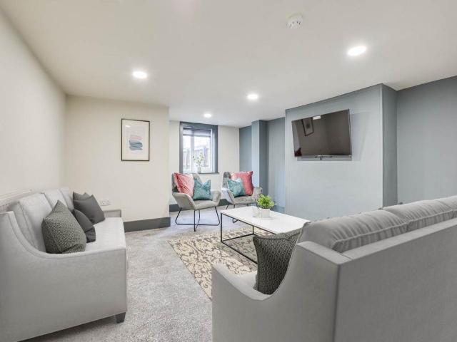 1 bedroom house share to rent