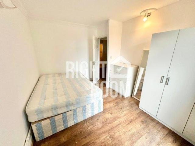 1 bedroom house share to rent