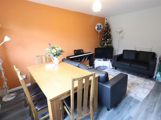 1 bedroom house share to rent
