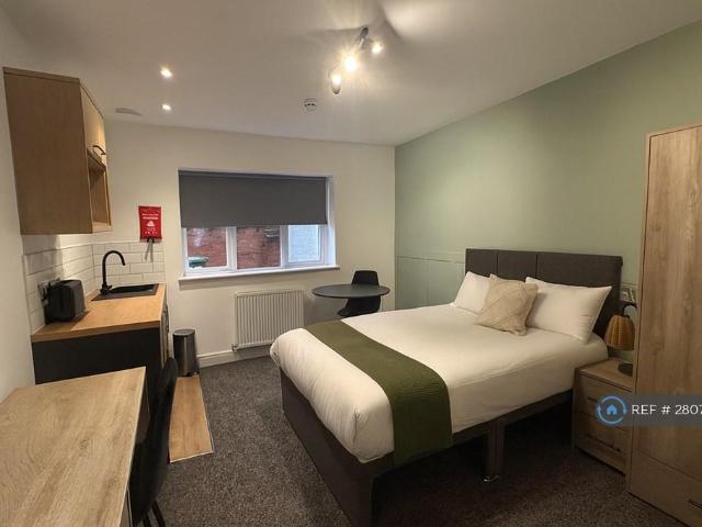 1 bedroom house share to rent