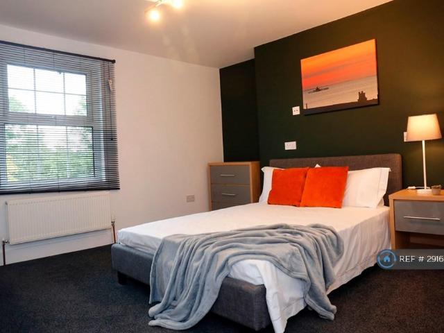1 bedroom house share to rent