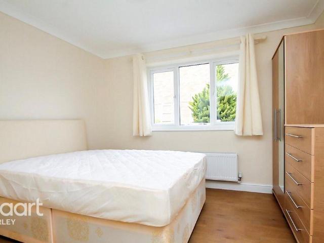 1 bedroom house share to rent