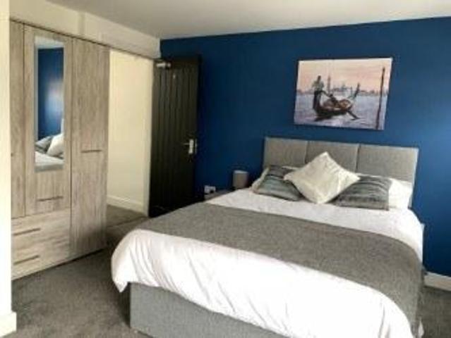 1 bedroom house share to rent