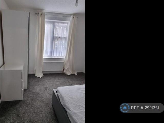 1 bedroom house share to rent