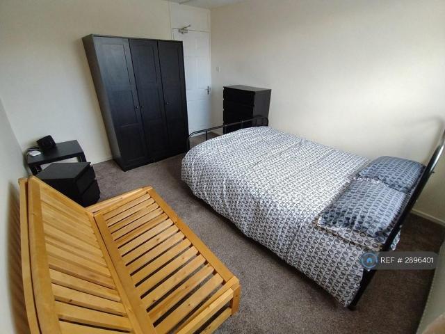 1 bedroom house share to rent