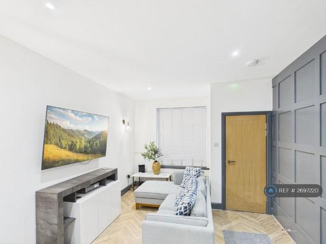 1 bedroom house share to rent