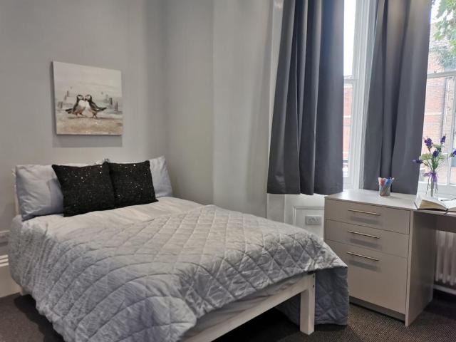 1 bedroom house share to rent
