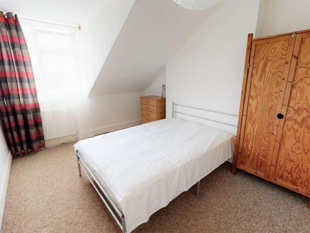 1 bedroom house share to rent