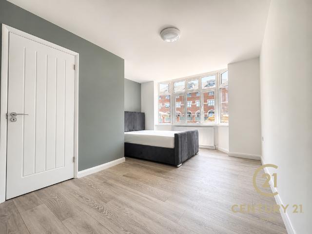 1 bedroom house share to rent