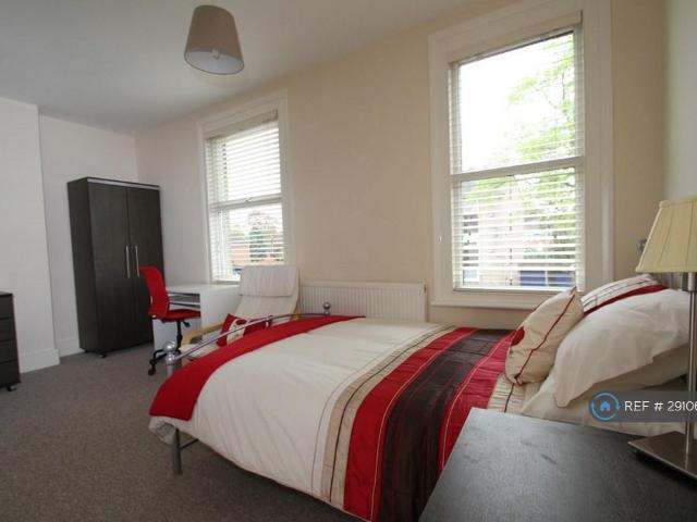 1 bedroom house share to rent