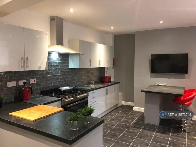 1 bedroom house share to rent