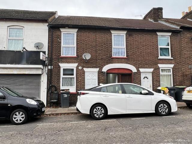 1 bedroom house share to rent