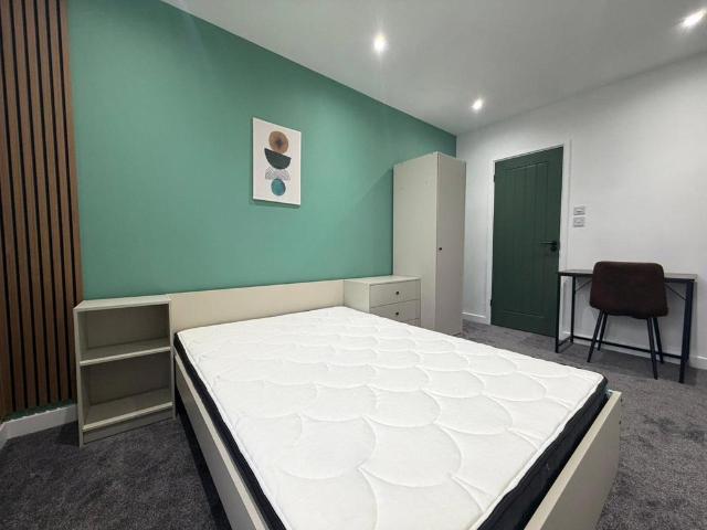 1 bedroom house share to rent