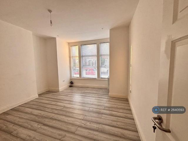 1 bedroom house share to rent