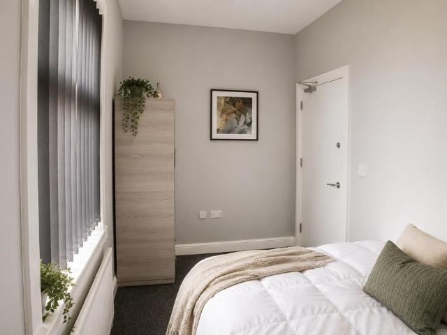 1 bedroom house share to rent