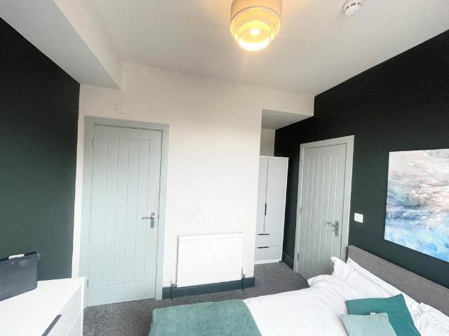 1 bedroom house share to rent