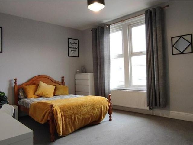 1 bedroom house share to rent