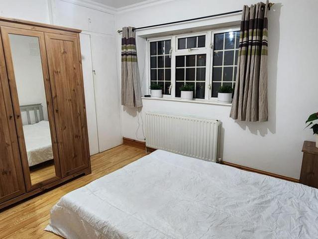 1 bedroom house share to rent