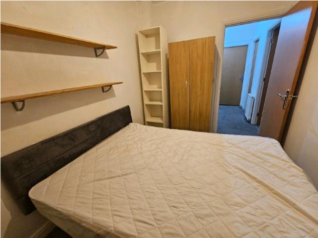 1 bedroom house share to rent