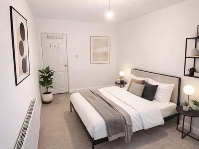 1 bedroom house share to rent
