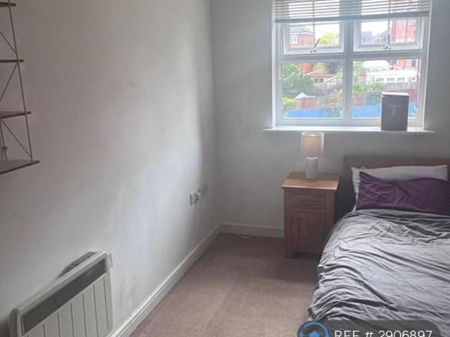1 bedroom house share to rent
