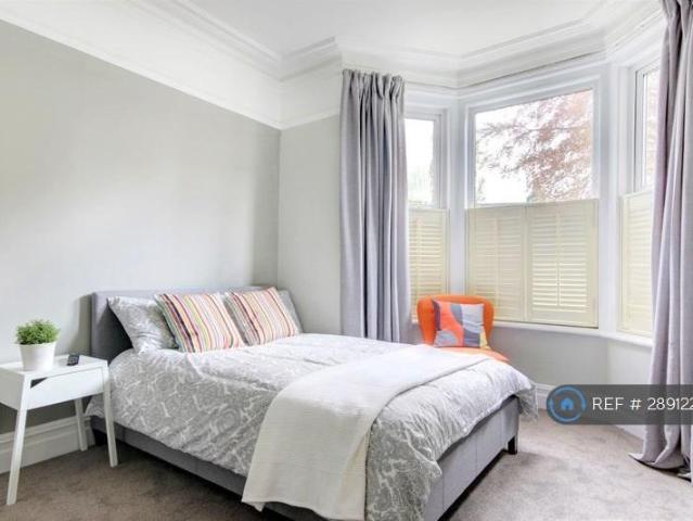 1 bedroom house share to rent