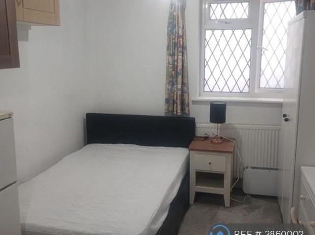 1 bedroom house share to rent