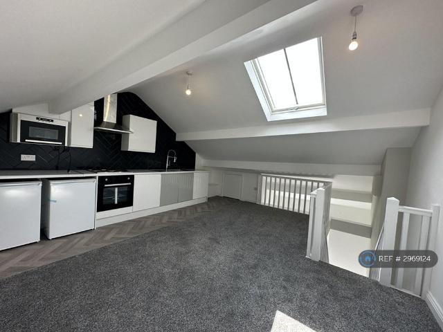 1 bedroom house share to rent