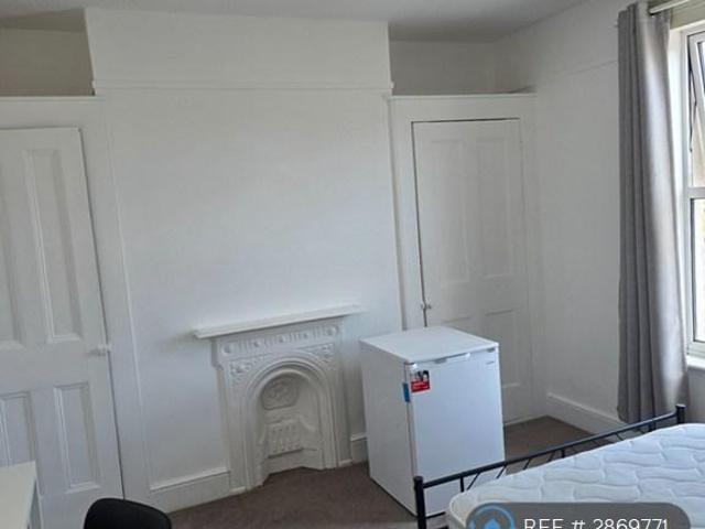 1 bedroom house share to rent