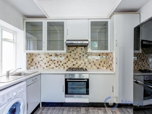 1 bedroom house share to rent