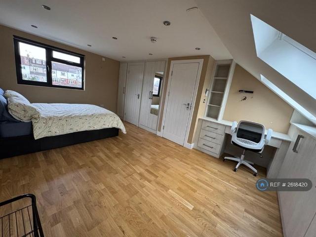 1 bedroom house share to rent