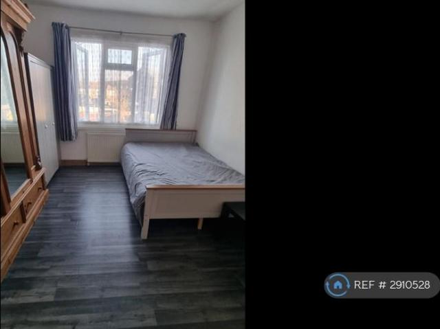 1 bedroom house share to rent