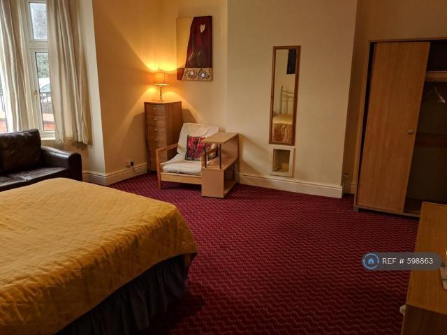 1 bedroom house share to rent