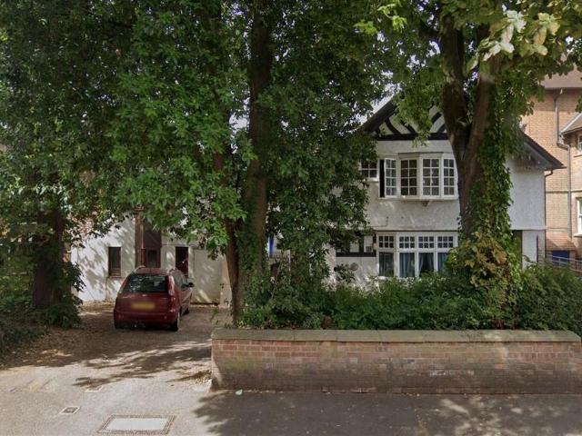 1 bedroom house share to rent